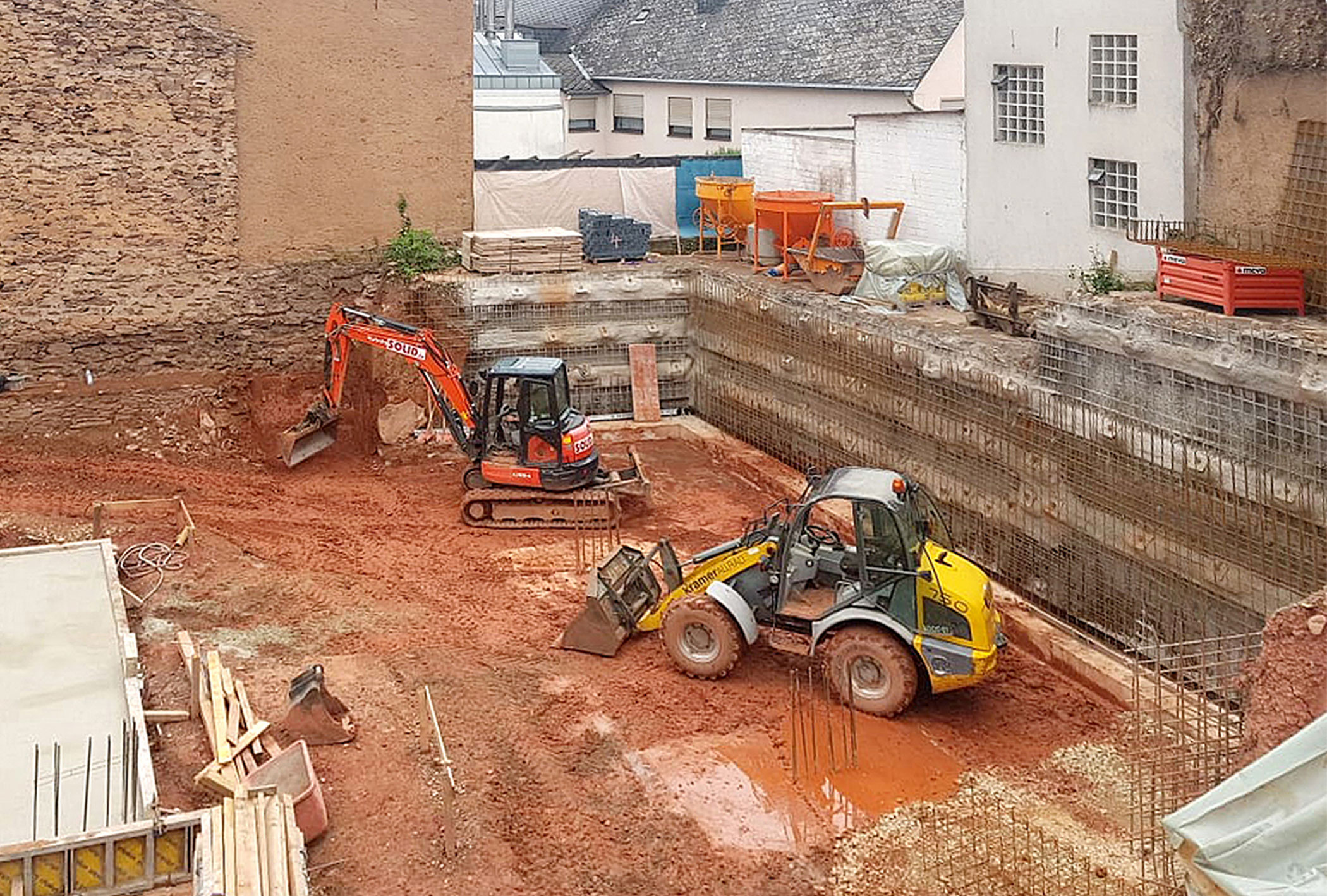 Excavation shoring with TITAN micropiles: new apartment block with ...